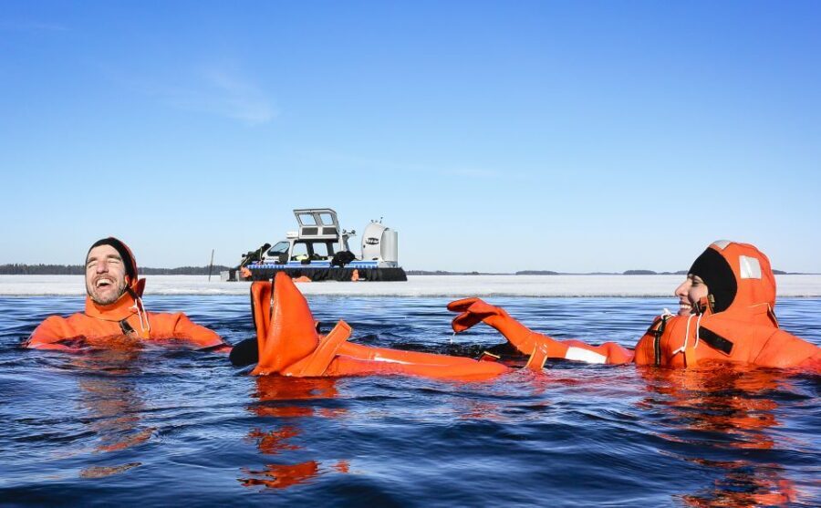 Helsinki: Arctic Hovercraft Experience with Lunch