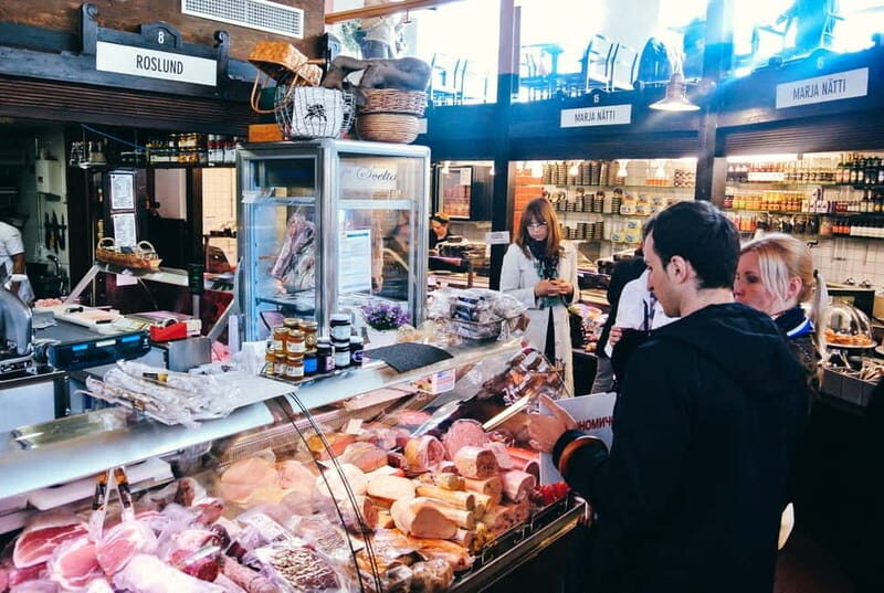 Helsinki: Food Walking Tour with Tastings