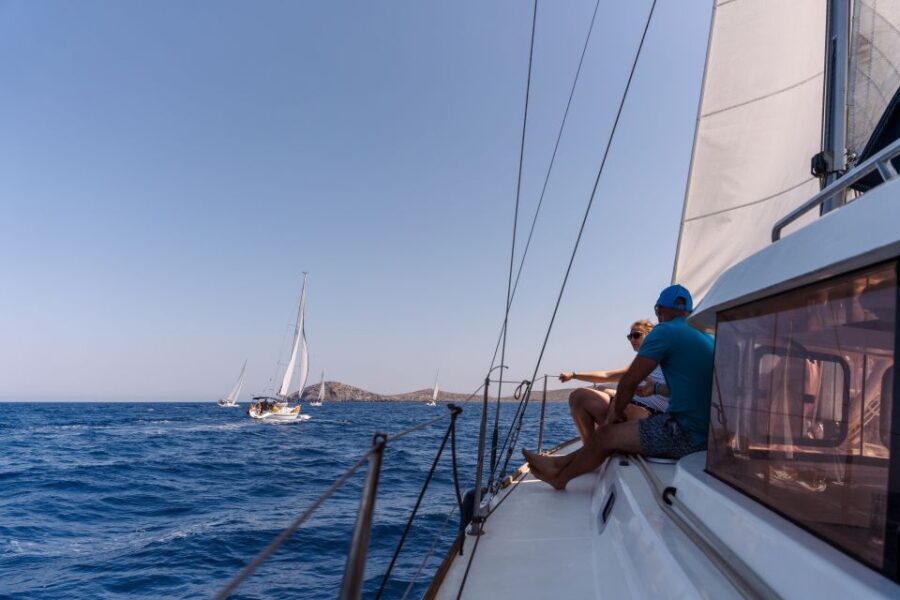 Heraklion: Dia Island Sailing Cruise with Snorkeling