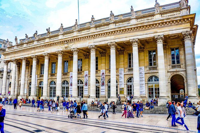 Historic Bordeaux: Exclusive Private Tour with a Local Expert