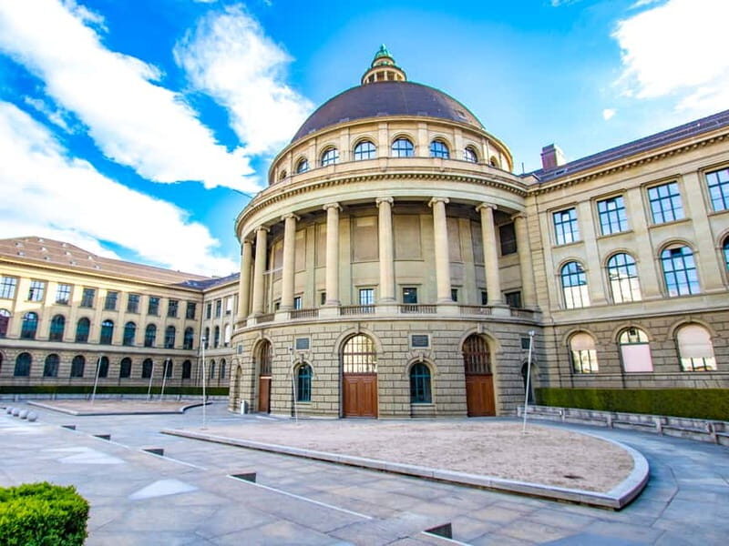Historic Zurich: Private Tour with a Certified Guide