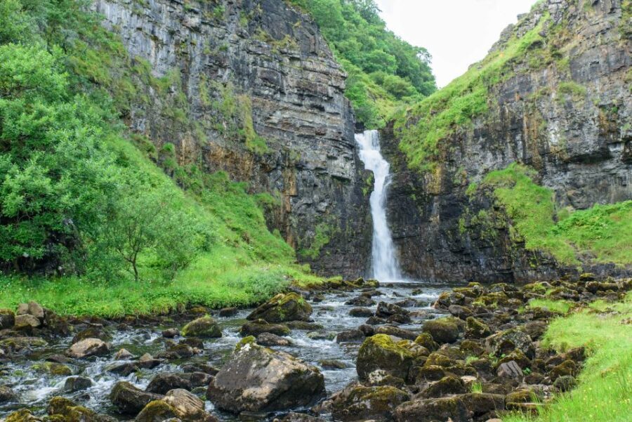 Inverness: 2-day Isle of Skye, Fairy Pools & Castles Tour