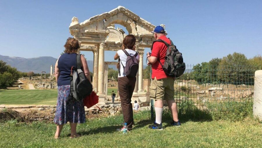 Izmir: Ephesus, House of Mary Tour w/Entry Tickets & Lunch