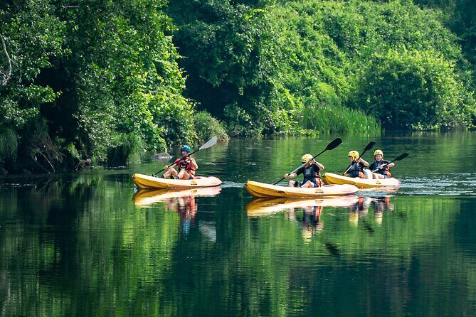 KAYAK TOUR I Going down the Lima River in Kayak | AV