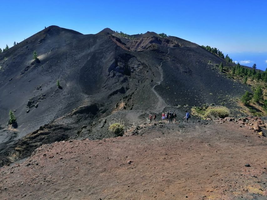La Palma: Guided trekking tour to volcanoes south