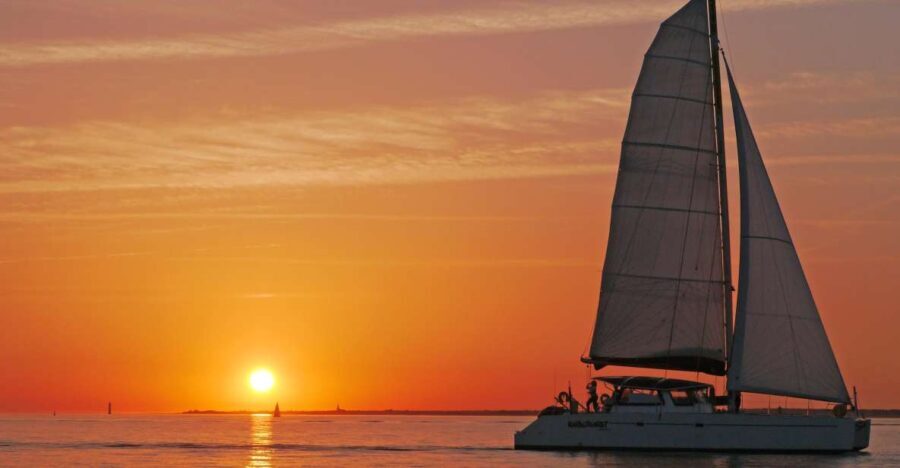 La Rochelle: 2-Hour Sunset Sailing Cruise