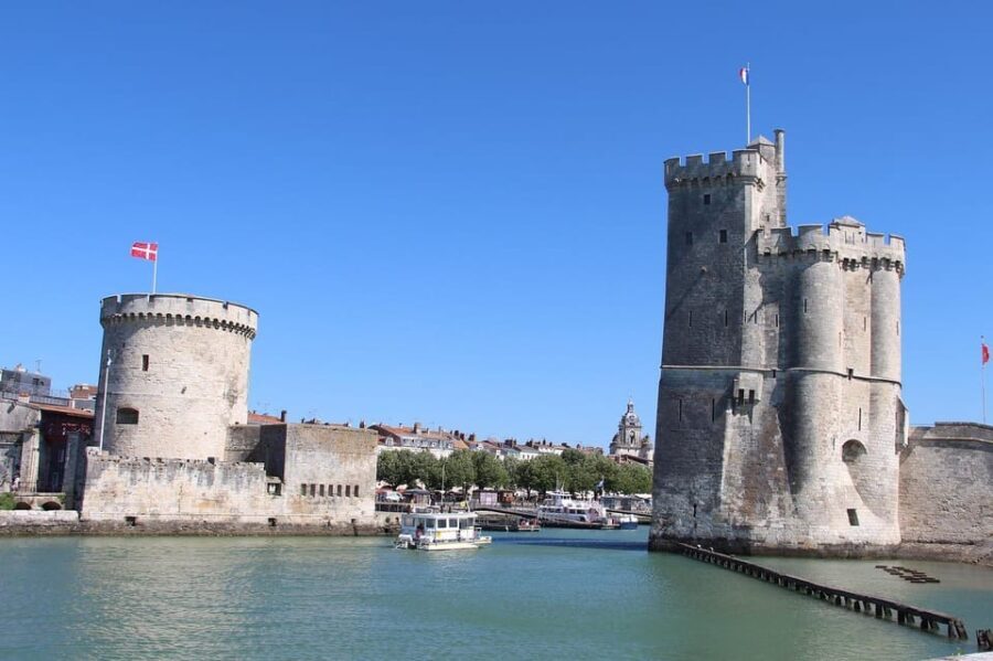 La Rochelle: Old Town and Vieux-Port Guided Walking Tour