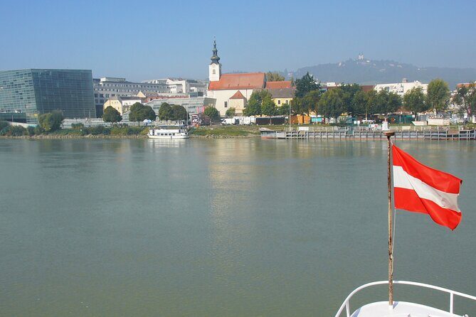 Linz harbour tour by boat - Who Will Love This Tour?