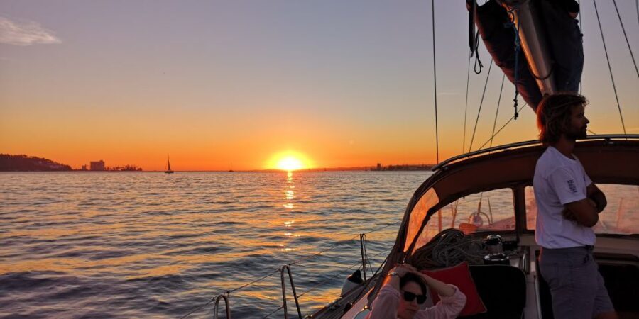 Lisbon: 2-Hour Sunset Sailing Tour on Luxury Sailing Yacht
