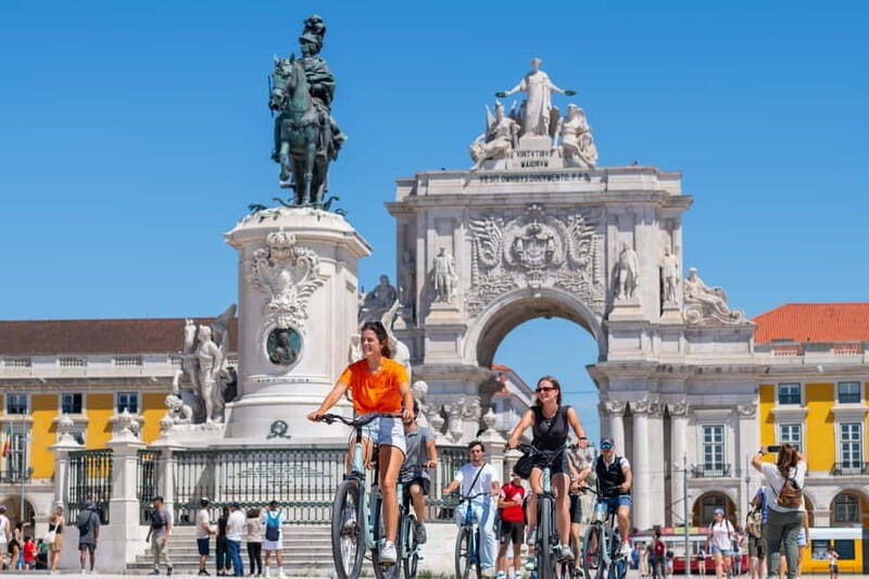 Lisbon: Bike Tour from Lisbon to Belém + Liquor & Pastry