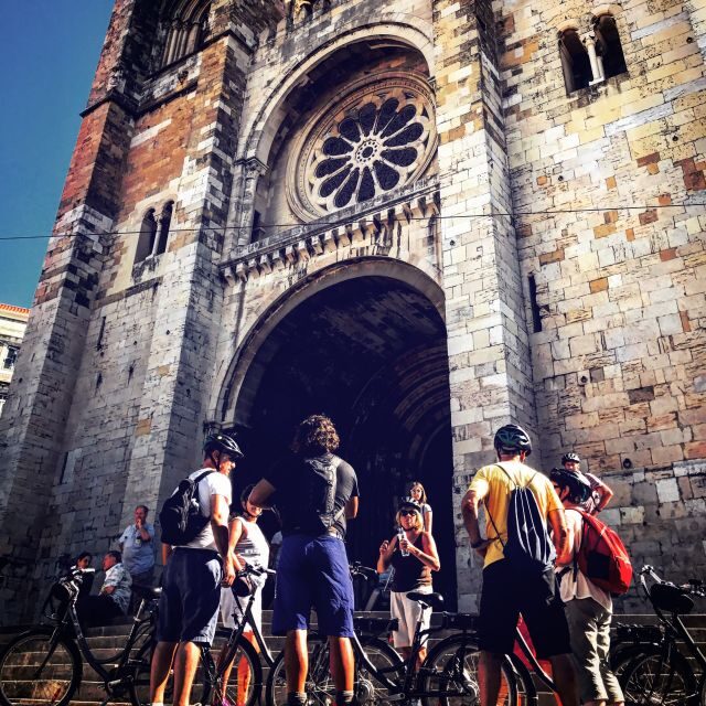 Lisbon: City Highlights and Viewpoints E-Bike Tour