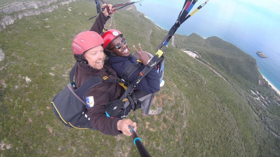 Lisbon - Paragliding baptism with adrenaline - FAQ
