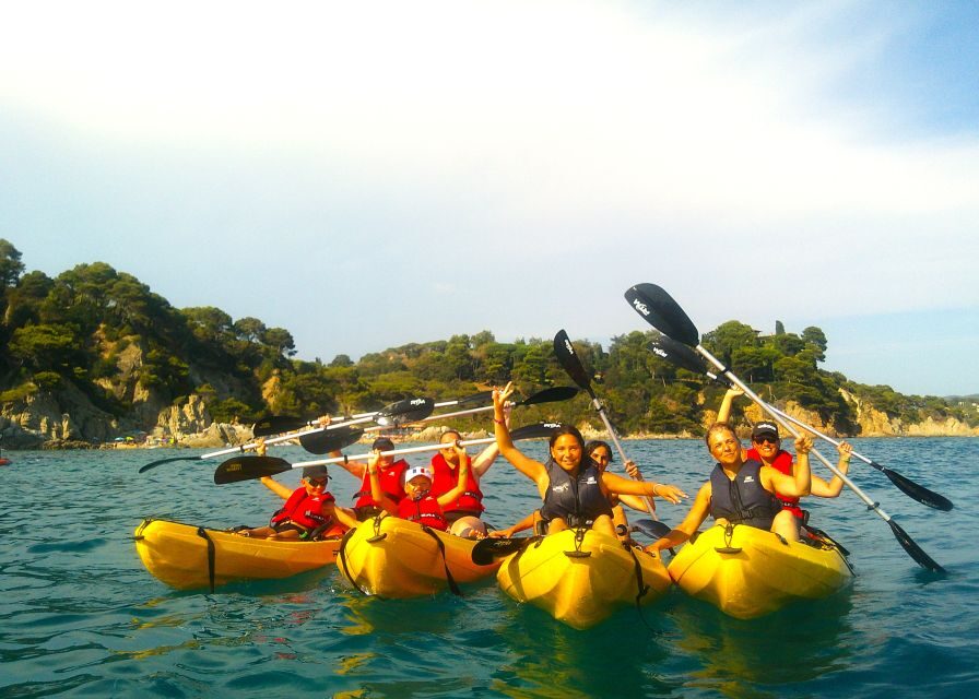 Lloret de Mar: Costa Brava Kayak Tour and Swimming