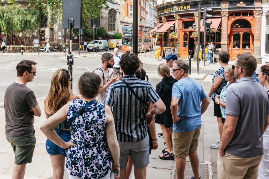 London: Historic Pubs of Central London Walking Tour