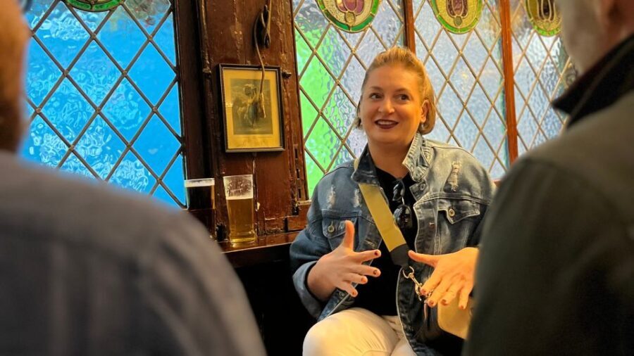 London: Royal Historic Pubs Walking Tour