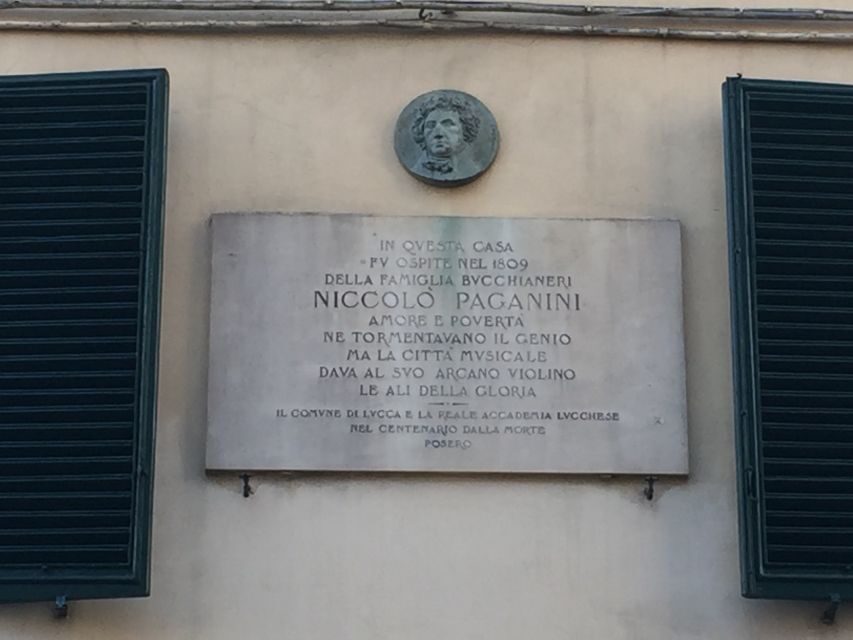 Lucca: Musical Walking Tour with Puccini Museum Visit
