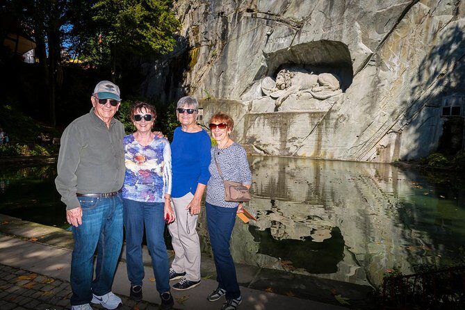 Lucerne Private Walking Tour with a castle visit!