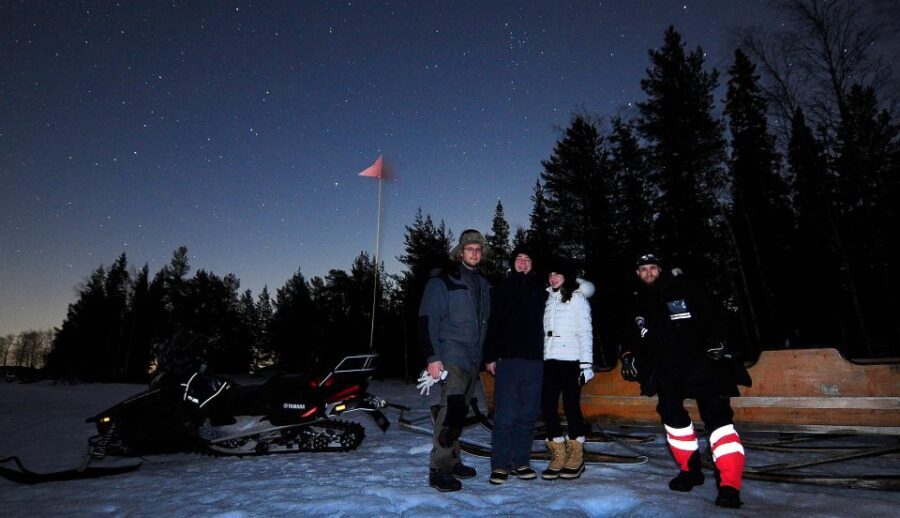 Luleå : Northern Lights Tour on a Snowmobile drawn Sled