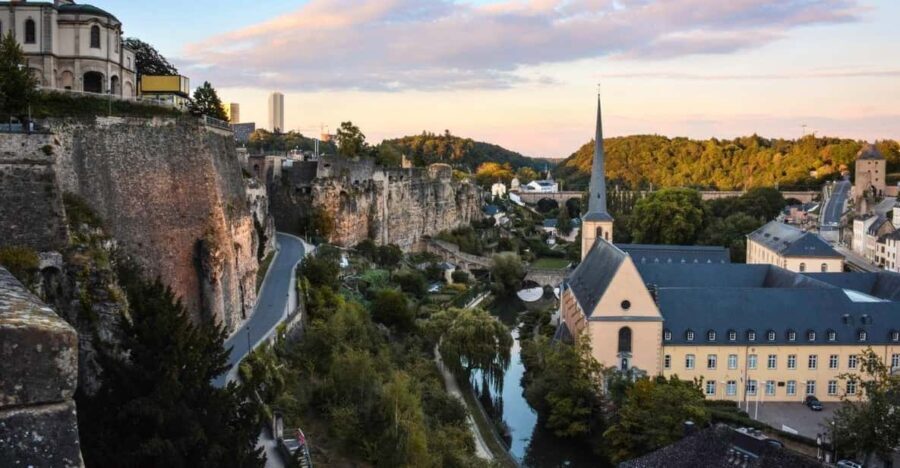 Luxembourg: City Highlights Guided Walking Tour