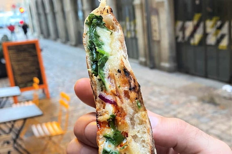 Lyon: Guided Food Tour with Tastings