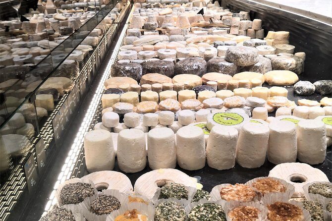 Lyon Morning Food Market Tasting Tour in Les Halles Paul Bocuse