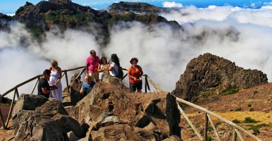 Madeira : Santana & Peaks full day tour by Open 4x4