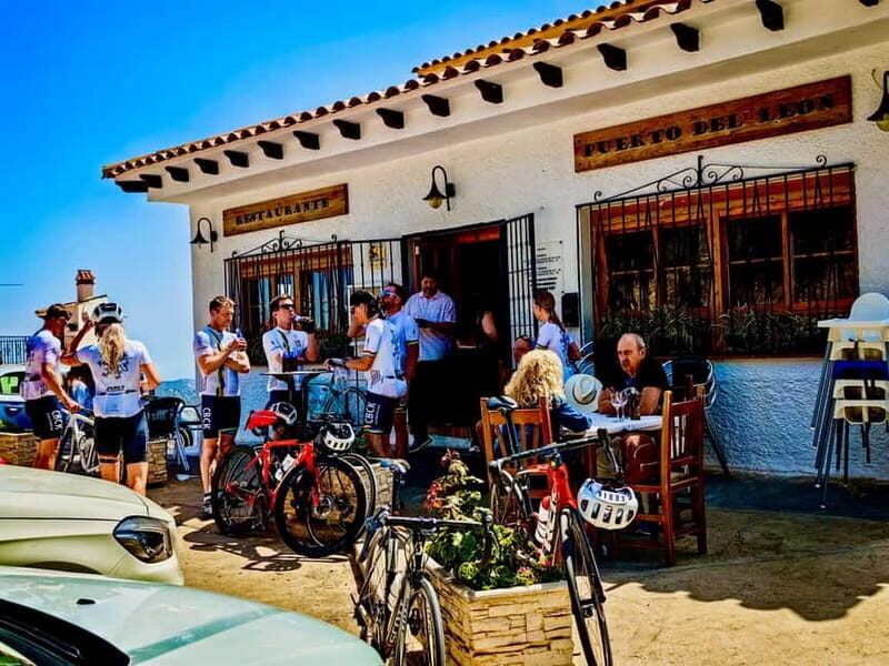 Málaga: Road Bike Tour with Guide and Bike Rental