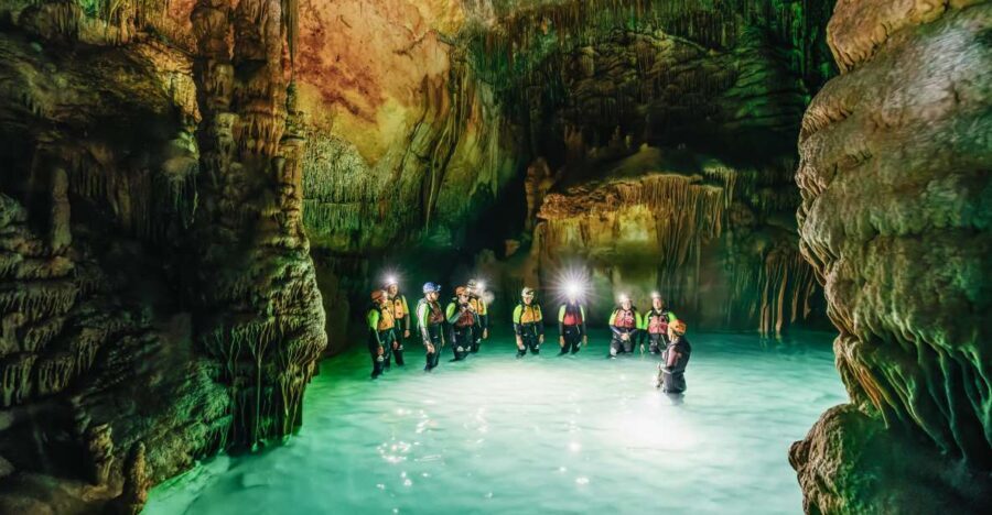 Mallorca: Cova des Coloms Caving Trip with Hotel Transfer