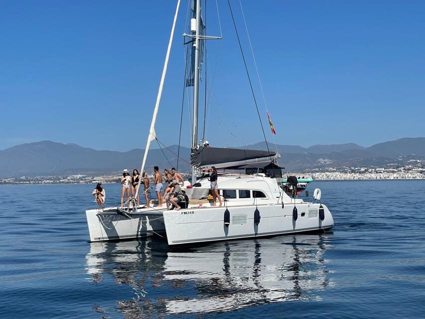 Marbella: Group Dolphin Watching Catamaran Tour with Drinks