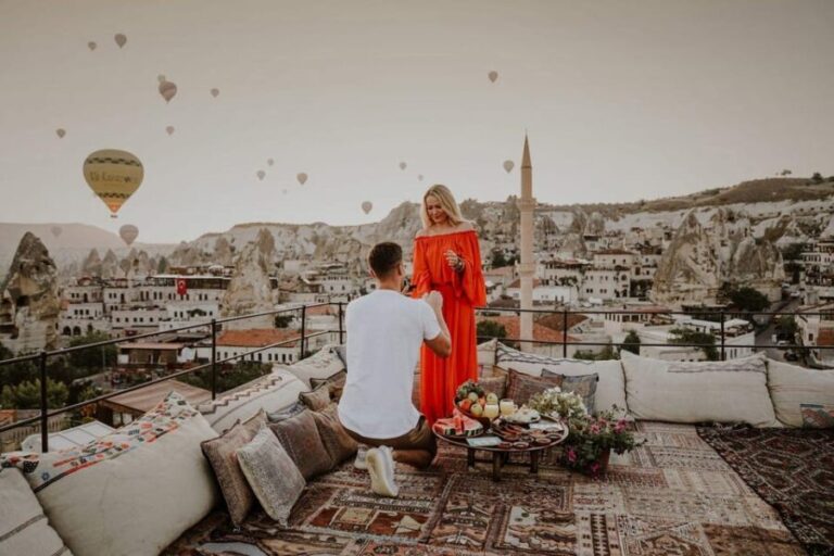 Marriage Proposal Surprise & Engagement in Cappadocia - Timing and Group Size