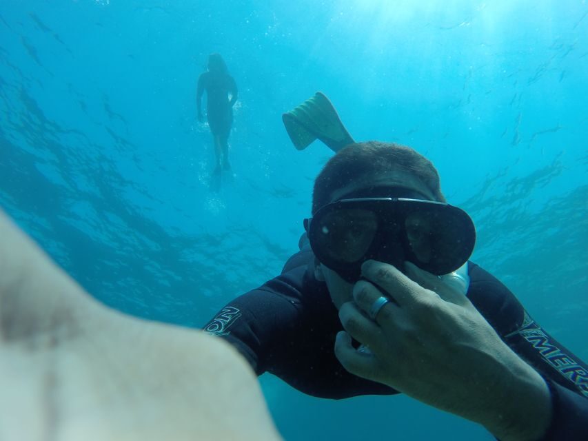 Marseille: Endoume Snorkeling Adventure with Snacks & Drinks