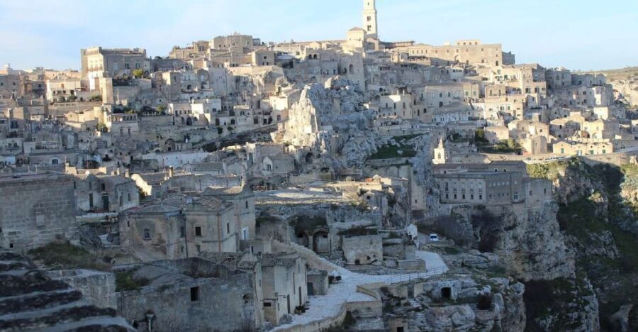Matera: Sassi Tour with Entry to Rock Houses and Churches
