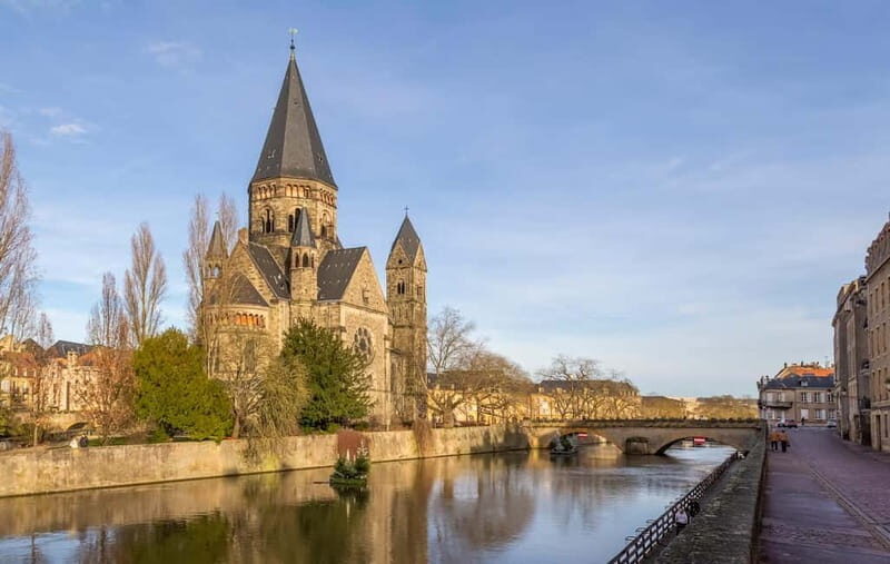 Metz: Express Walk with a Local in 60 minutes