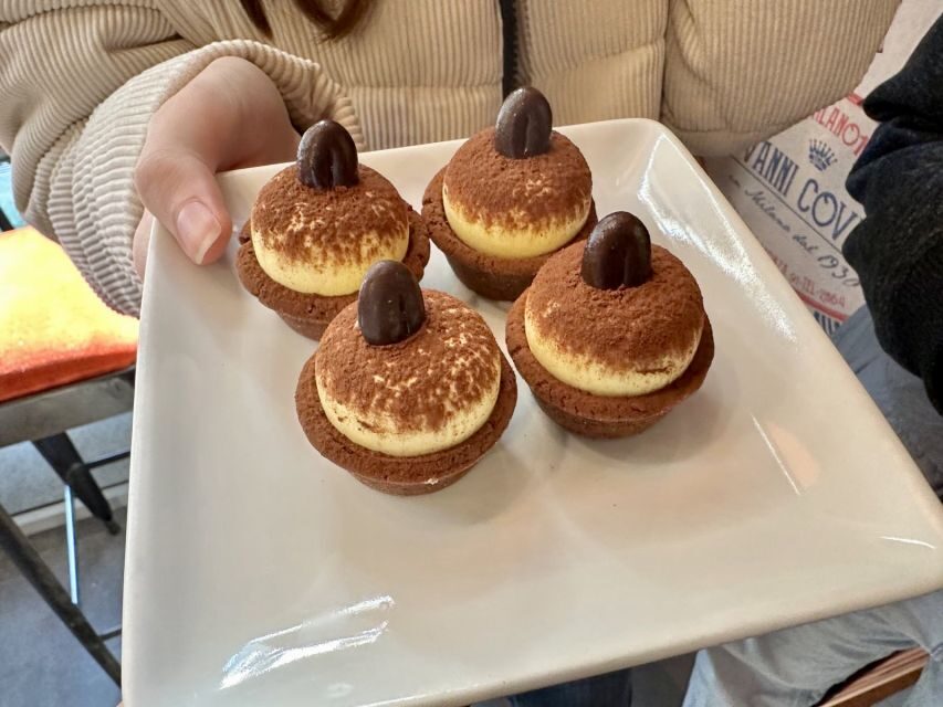 Milan: Guided Street Food Walking Tour with Food Tasting