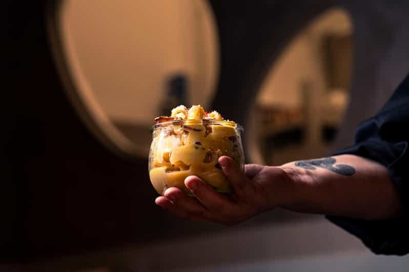 Milan: Tasting dinner & wine pairing with VIP access to EGGS