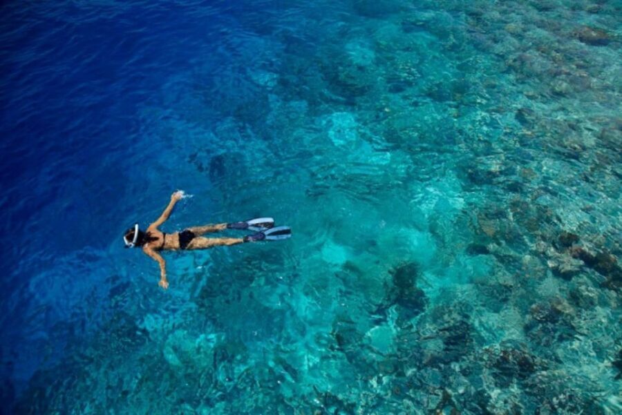 Milos: Private Motor yacht cruise to Kleftiko - Sykia