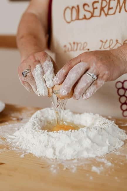MONTALCINO : Pasta Class with Brunello Tasting and Lunch