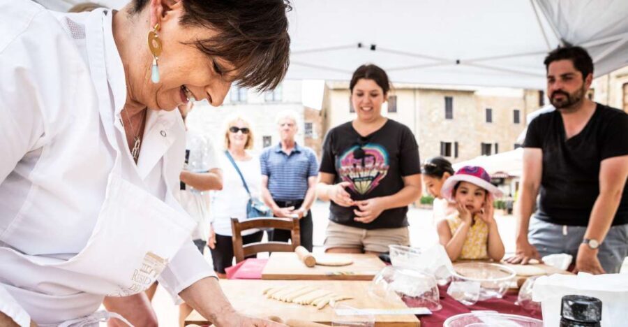 Montepulciano: Italian Cooking Class at a Tuscan Farm