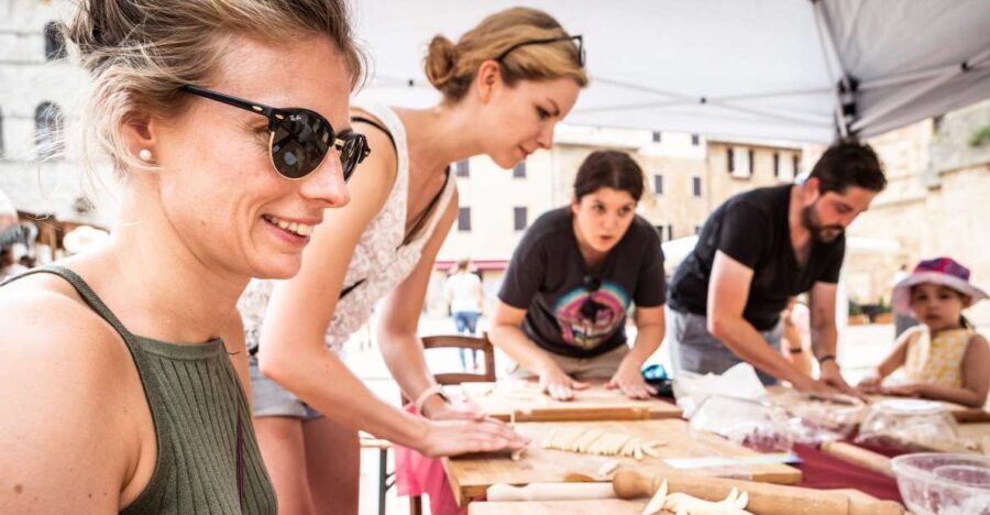 Montepulciano: Pasta-Making Class with Tasting and Wine