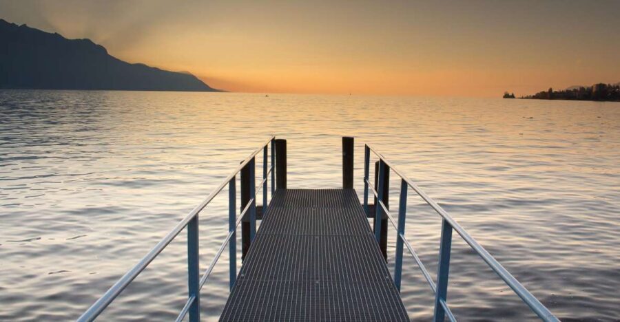 Montreux: Insta-Perfect Walk with a Local