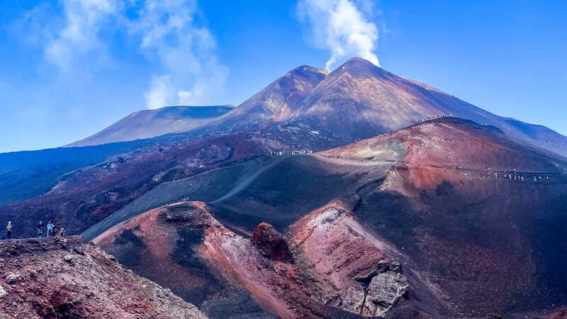 Mount Etna: Trek to 3000m with cable car and jeep