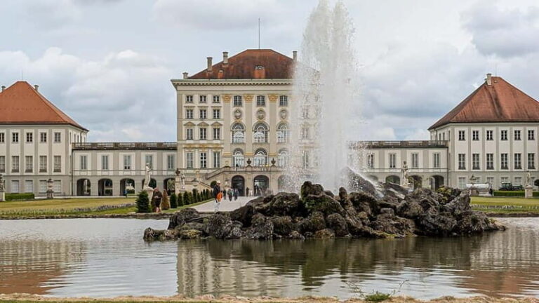Munich: Nymphenburg Palace Guided Tour with an Architect - Breaking Down the Itinerary