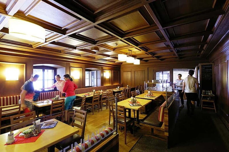 Munich: Private Eagle's Nest Tour, WW2 Museum-Entry & Lunch