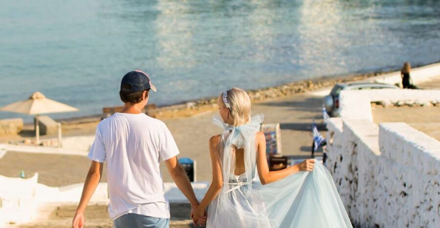 Mykonos: 1 hour private photo session in Mykonos Town