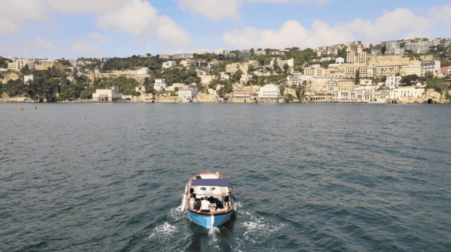 Naples: Castel dell'Ovo Boat Tour with Snorkeling & Aperitif