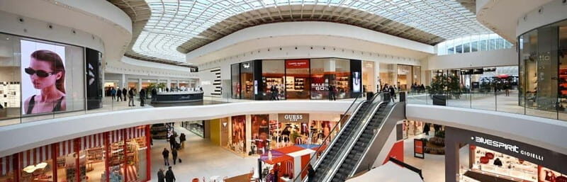 Naples/Sorrento: Shopping at MaxiMall Pompeii - Private tour
