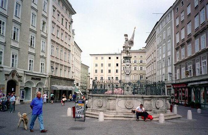 Nuns and Nazis Walking Tour in Salzburg