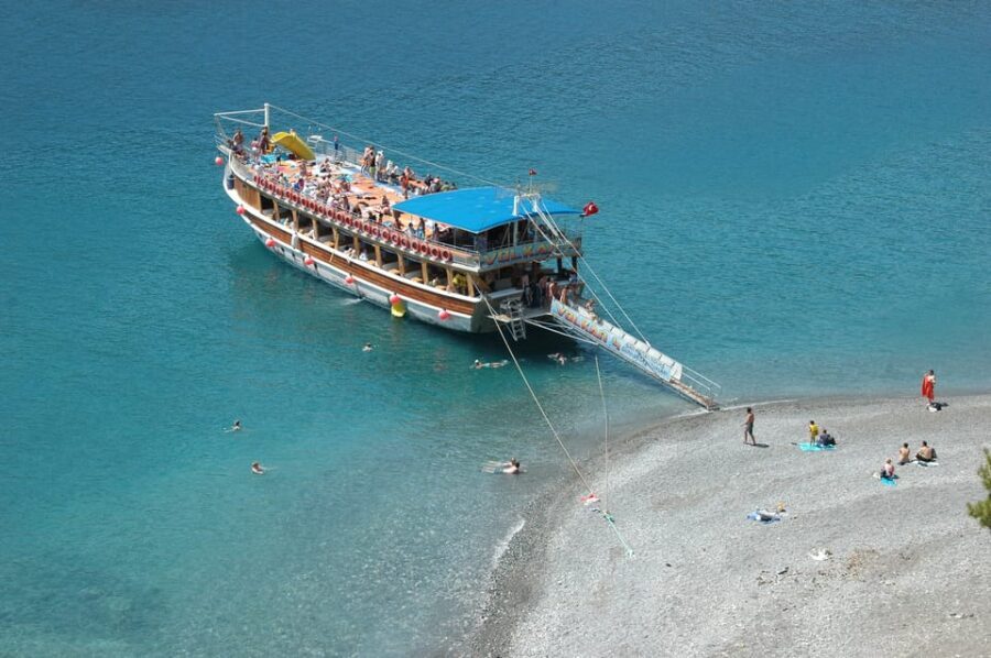Oludeniz: 6-Island Boat Trip with Swim Stops and Lunch