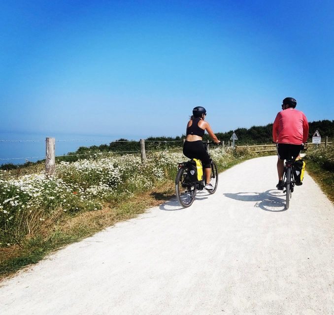 Omaha Beach : Guided Electric Bike Tour