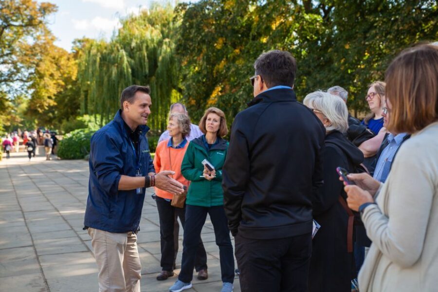 Oxford: University and City Walking Tour with Alumni Guide